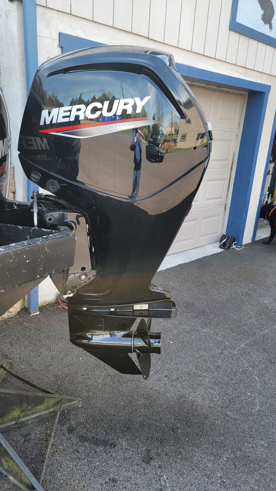 SOLD 90 MERCURY COMMAND THRUST – Gettysburg Marine Center